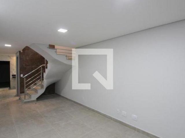 Casa à Venda Copacabana, 2 Quartos, 132 m² Belo Horizonte