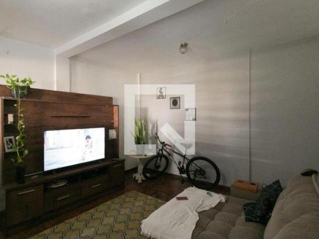 Casa à Venda Copacabana, 2 Quartos, 170 m² Belo Horizonte