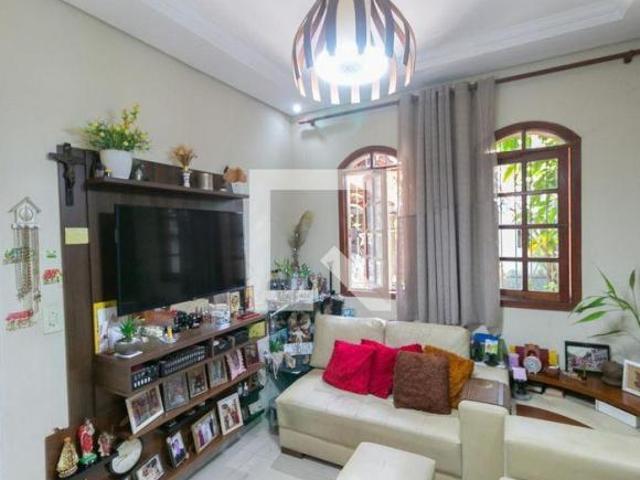 Casa à Venda Copacabana, 3 Quartos, 128 m² Belo Horizonte