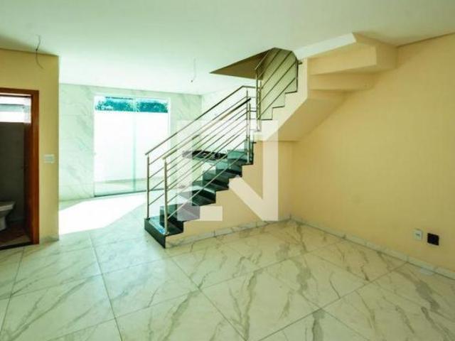 Casa à Venda Copacabana, 3 Quartos, 130 m² Belo Horizonte
