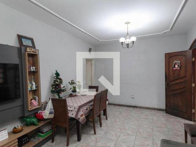 Casa à Venda Copacabana, 3 Quartos, 196 m² Belo Horizonte