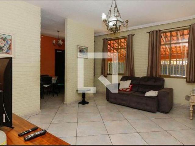 Casa à Venda Copacabana, 3 Quartos, 198 m² Belo Horizonte
