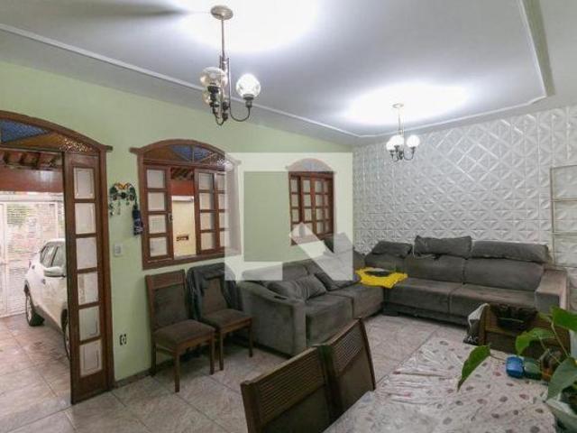 Casa à Venda Copacabana, 3 Quartos, 190 m² Belo Horizonte