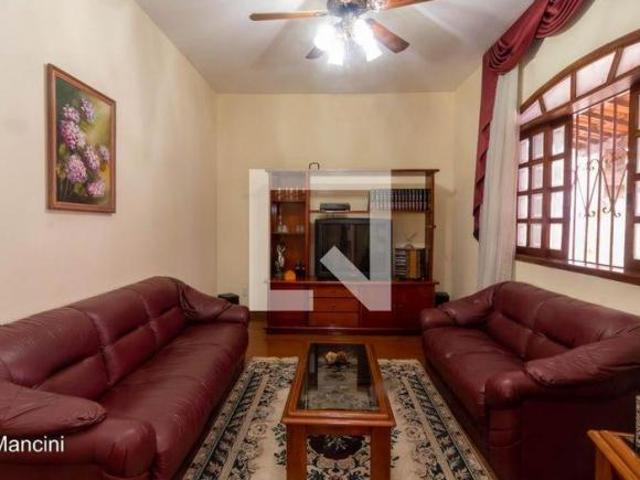 Casa à Venda Copacabana, 3 Quartos, 200 m² Belo Horizonte