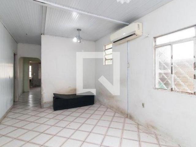 Casa à Venda Cavalhada, 2 Quartos, 130 m² Porto Alegre