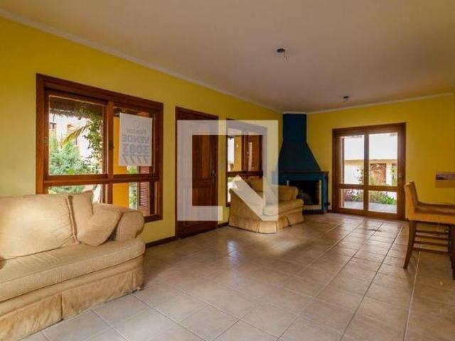 Casa à Venda Cavalhada, 3 Quartos, 132 m² Porto Alegre