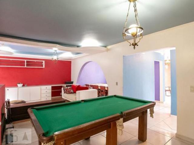 Casa à Venda Cavalhada, 3 Quartos, 220 m² Porto Alegre