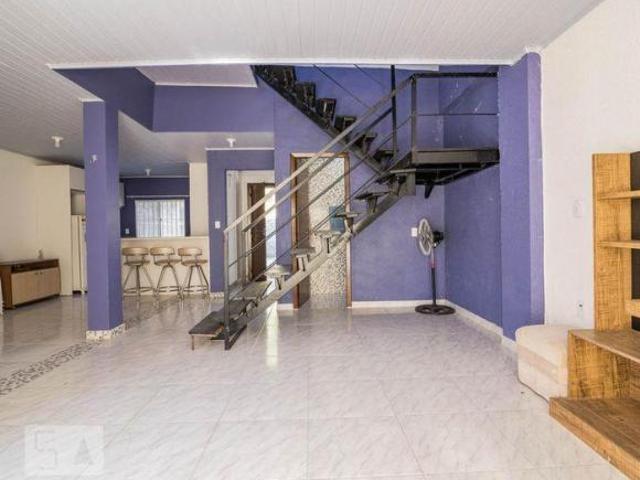 Casa à Venda Cavalhada, 3 Quartos, 300 m² Porto Alegre