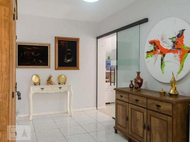 Casa à Venda Cavalhada, 4 Quartos, 200 m² Porto Alegre