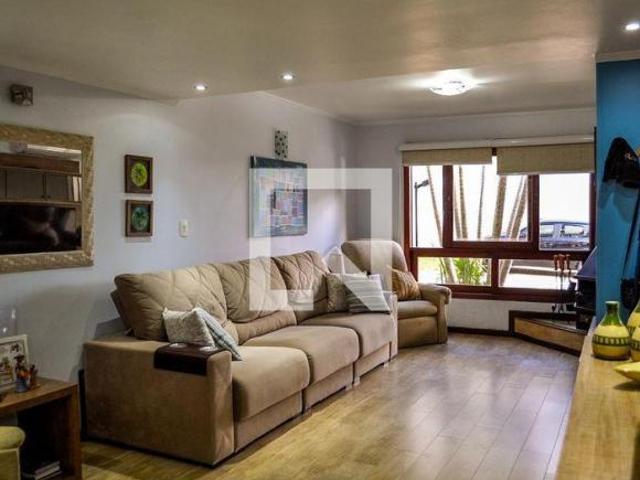 Casa à Venda Cavalhada, 4 Quartos, 219 m² Porto Alegre
