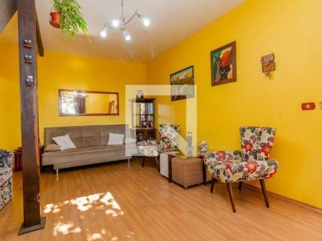 Casa à Venda Cavalhada, 6 Quartos, 220 m² Porto Alegre