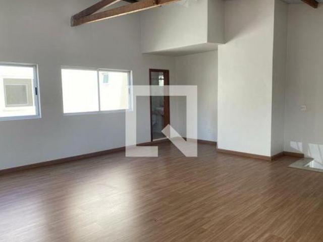 Casa à Venda Cabral, 2 Quartos, 107 m² Contagem