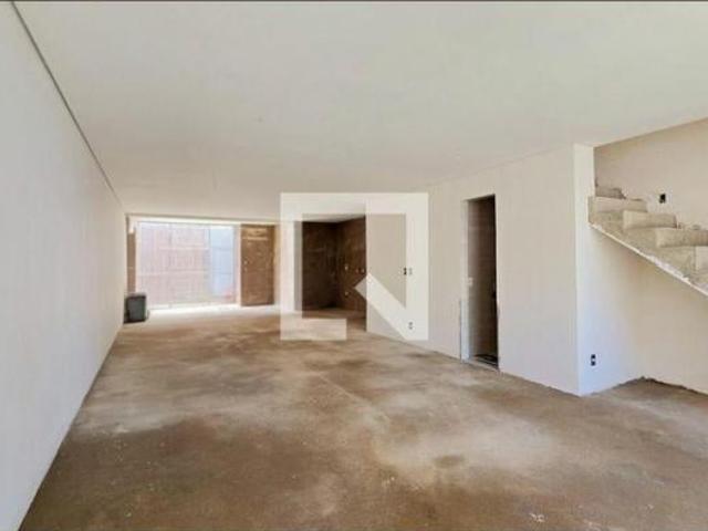 Casa à Venda Cabral, 3 Quartos, 168 m² Contagem