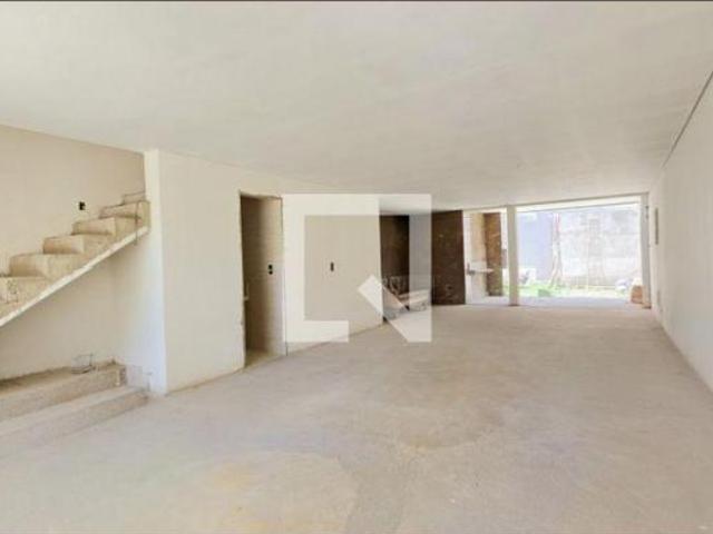 Casa à Venda Cabral, 3 Quartos, 168 m² Contagem