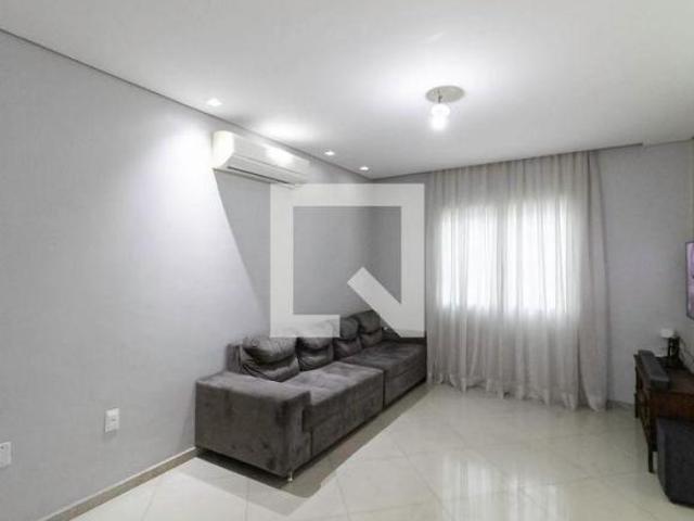 Casa à Venda Cabral, 3 Quartos, 200 m² Contagem