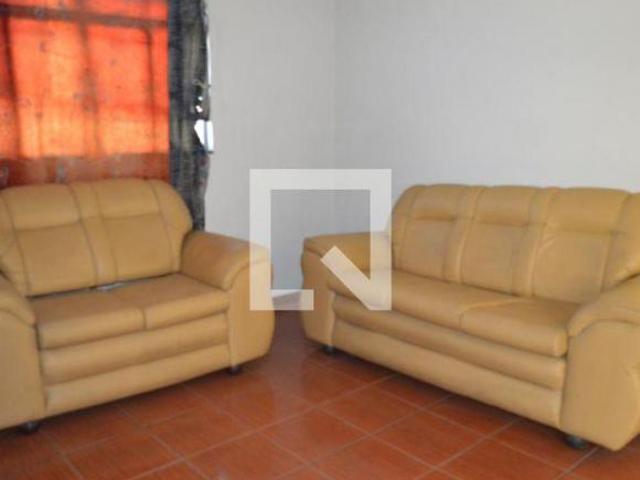 Casa à Venda Cabral, 4 Quartos, 180 m² Contagem