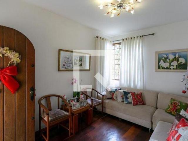 Casa à Venda Cachoeirinha, 3 Quartos, 200 m² Belo Horizonte