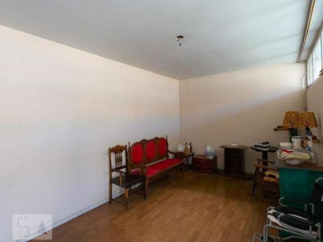 Casa à Venda Cachoeirinha, 5 Quartos, 320 m² Belo Horizonte