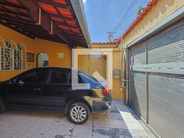 Casa à Venda Caiçara Adelaide, 4 Quartos, 240 m² Belo Horizonte