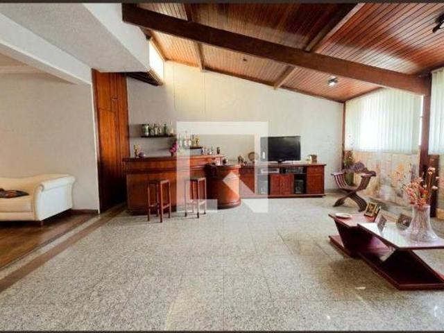 Casa à Venda Caiçara Adelaide, 3 Quartos, 200 m² Belo Horizonte