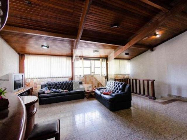 Casa à Venda Caiçara Adelaide, 3 Quartos, 200 m² Belo Horizonte