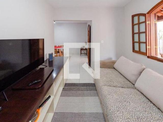 Casa à Venda Caiçara Adelaide, 3 Quartos, 303 m² Belo Horizonte