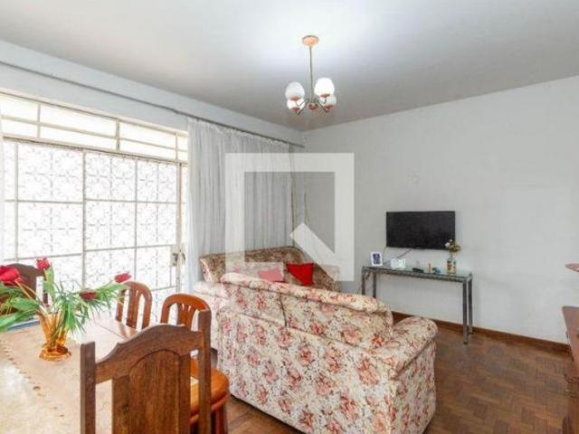 Casa à Venda Caiçaras, 3 Quartos, 450 m² Belo Horizonte