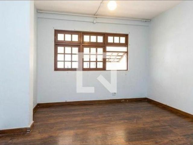 Casa à Venda Cajuru, 5 Quartos, 160 m² Curitiba