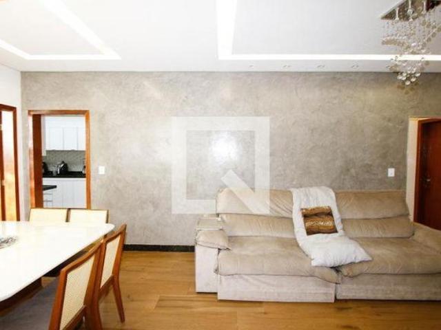 Casa à Venda Calafate, 3 Quartos, 150 m² Belo Horizonte