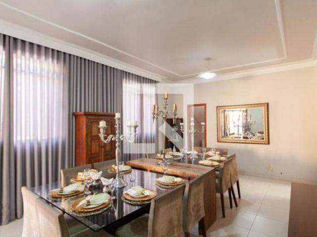 Casa à Venda Calafate, 4 Quartos, 448 m² Belo Horizonte