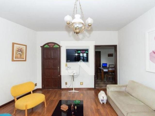 Casa à Venda California, 4 Quartos, 486 m² Belo Horizonte