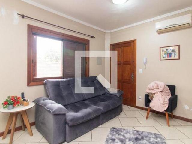 Casa à Venda Camaquã, 3 Quartos, 130 m² Porto Alegre