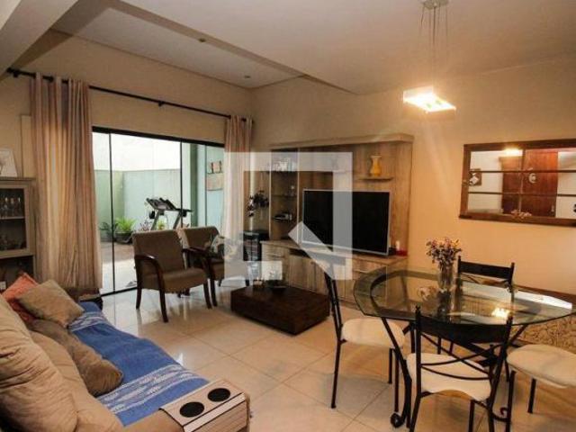 Casa à Venda Camaquã, 4 Quartos, 196 m² Porto Alegre
