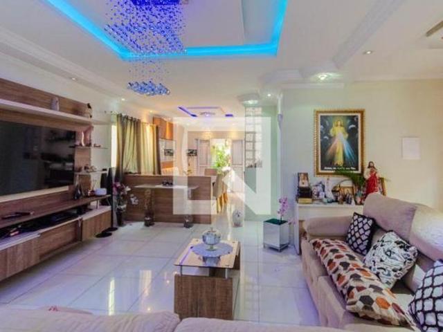 Casa à Venda Cambuci, 4 Quartos, 192 m² São Paulo