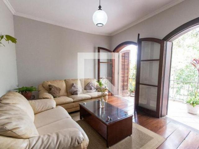 Casa à Venda Cambuci, 4 Quartos, 200 m2
