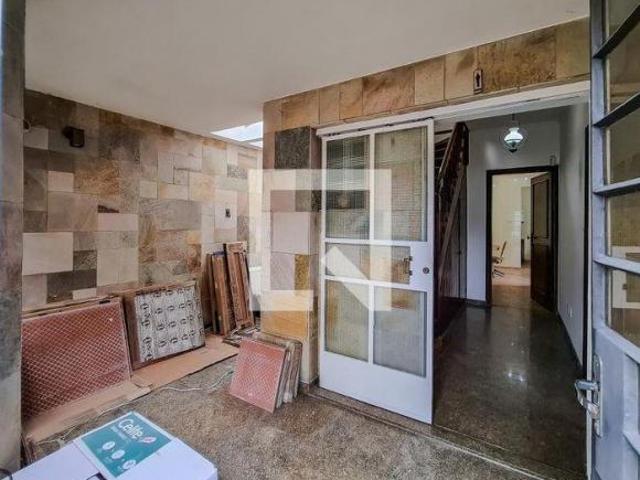 Casa à Venda Cambuci, 4 Quartos, 300 m2