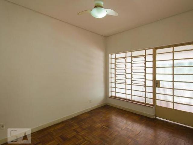 Casa à Venda Cambuci, 5 Quartos, 240 m2