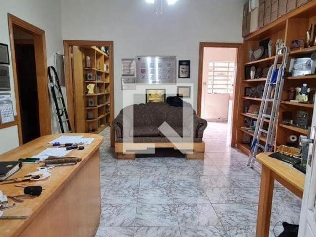 Casa à Venda Cambuci, 6 Quartos, 200 m² São Paulo