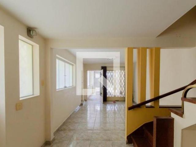 Casa à Venda Cambuci, 2 Quartos, 122 m2