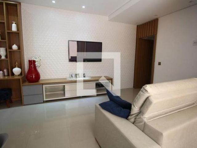 Casa à Venda Cambuci, 2 Quartos, 330 m2
