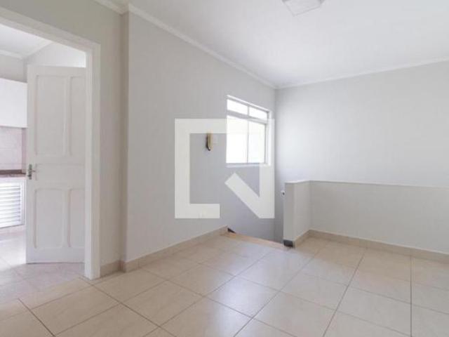 Casa à Venda Cambuci, 2 Quartos, 70 m2