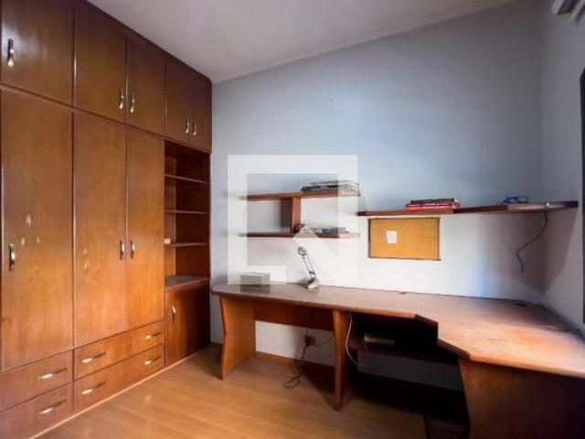 Casa à Venda Cambuci, 3 Quartos, 150 m2