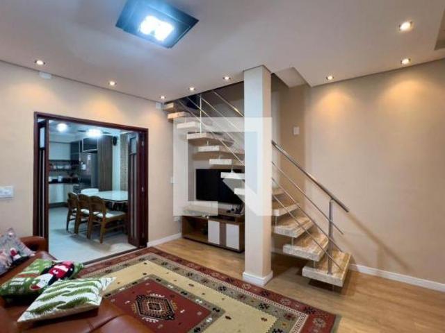Casa à Venda Cambuci, 3 Quartos, 230 m2