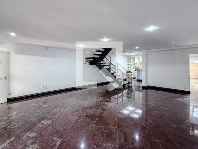 Casa à Venda Cambuci, 3 Quartos, 400 m² São Paulo