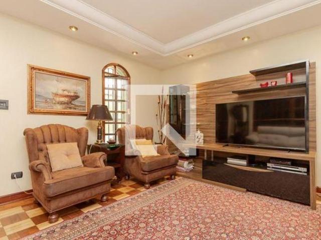 Casa à Venda Campo Belo, 4 Quartos, 220 m2