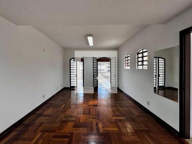 Casa à Venda Campo Belo, 4 Quartos, 230 m² São Paulo