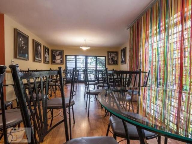 Casa à Venda Campo Belo, 5 Quartos, 1000 m2