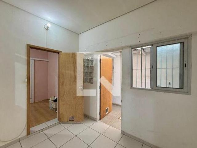 Casa à Venda Campo Belo, 6 Quartos, 200 m² São Paulo