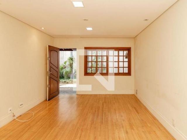 Casa à Venda Campo Belo, 2 Quartos, 134 m2
