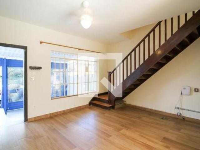 Casa à Venda Campo Belo, 2 Quartos, 140 m² São Paulo
